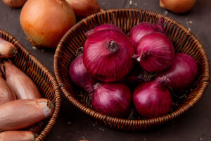 11 Amazing Shallot Substitute Alternatives For Your Recipes ...